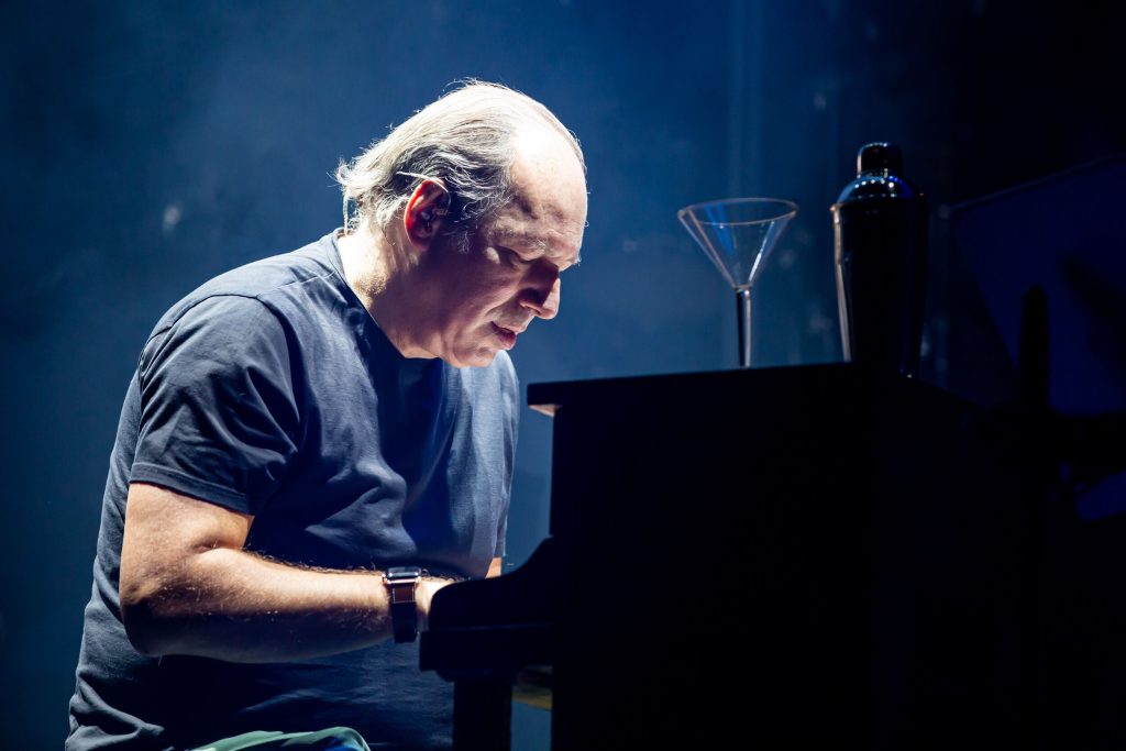 Best Hans Zimmer Tracks From Superhero Movies You Cannot Miss!