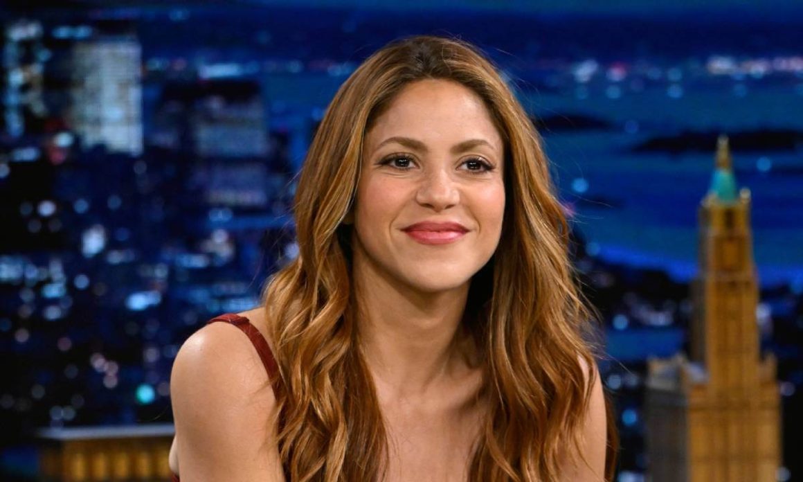 Why Shakira Is Terribly Unhappy With Her Mother Telling the Singer ...