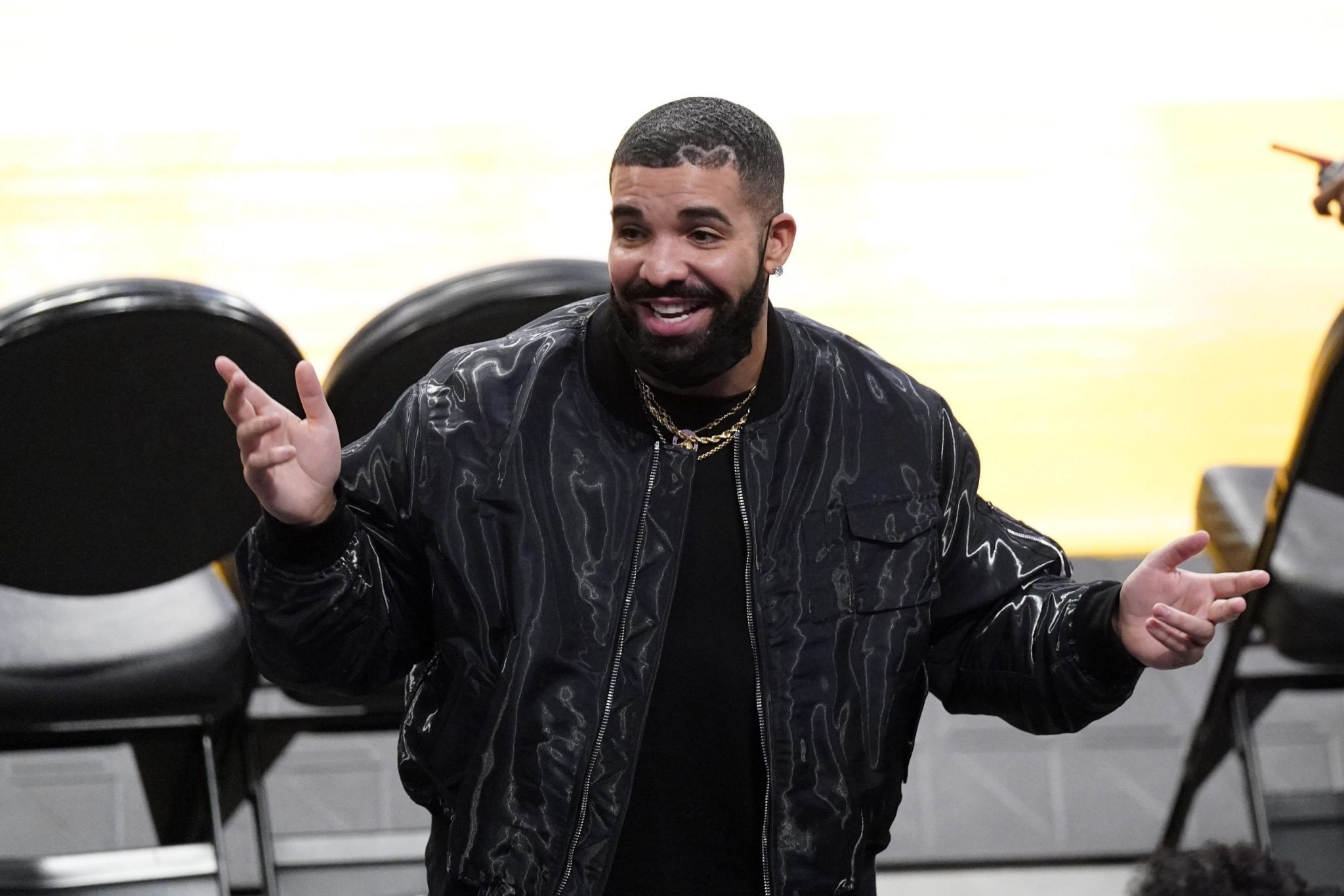 ‘Call Joe Biden, Free Drake’: Rumours of Drake Being Arrested in Sweden ...