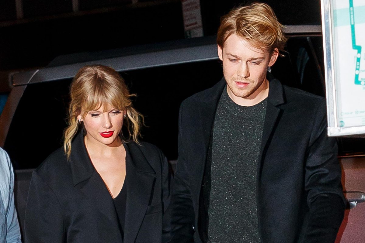 Taylor Swift Secretly Married Her Ex-boyfriend Joe Alwyn- Debunking ... Taylor Swift Secretly Married Her Ex-boyfriend Joe Alwyn- Debunking ...