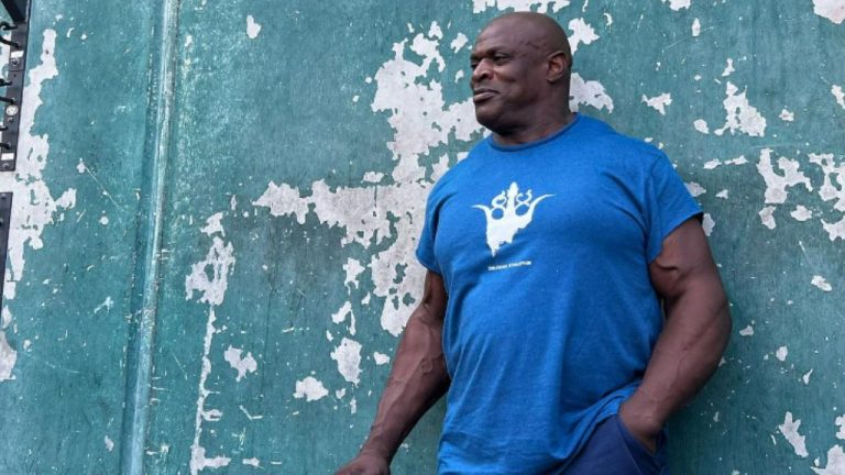 "Look at that Chest, He has got the biggest chest ever": Even The 8 ...