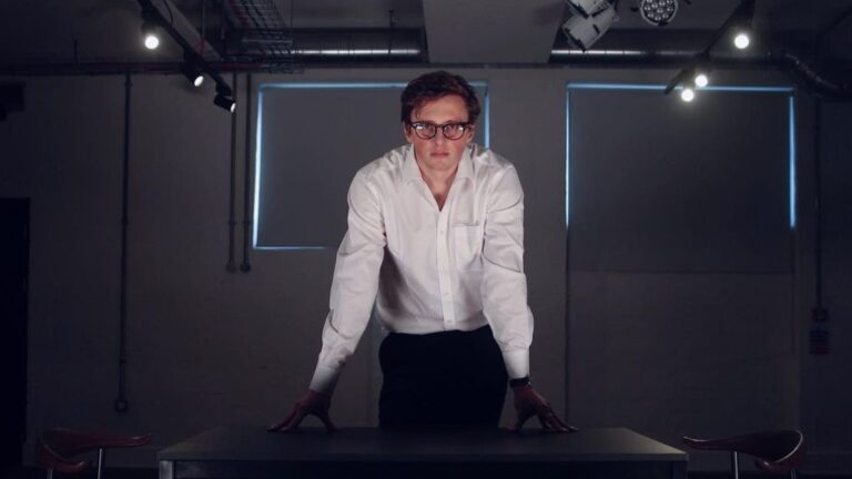 YouTuber Max Fosh Uses Genius Trick to Become World's Richest Man for 7 ...