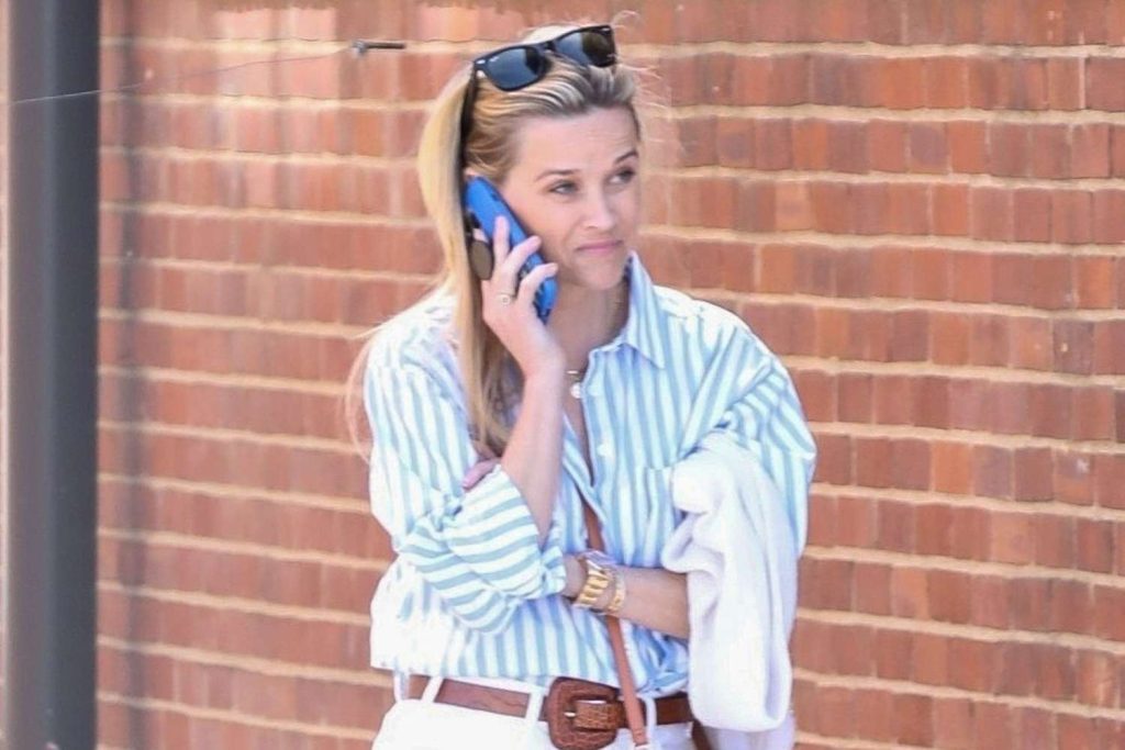 Amid Dating Rumors With $200 Million Rich Tom Brady, Reese Witherspoon ...